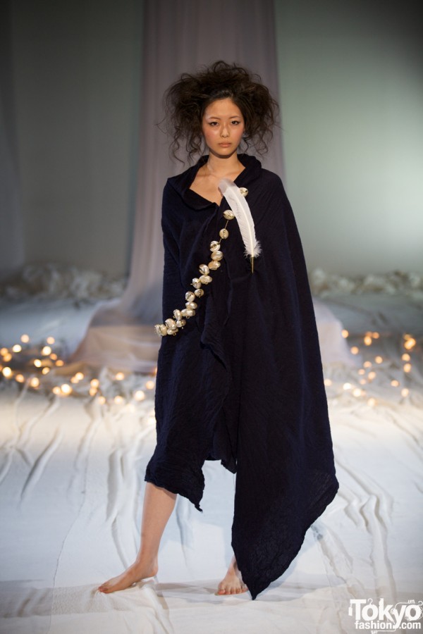 Shida Tatsuya 2010-11 A/W Collection – Tokyo Fashion