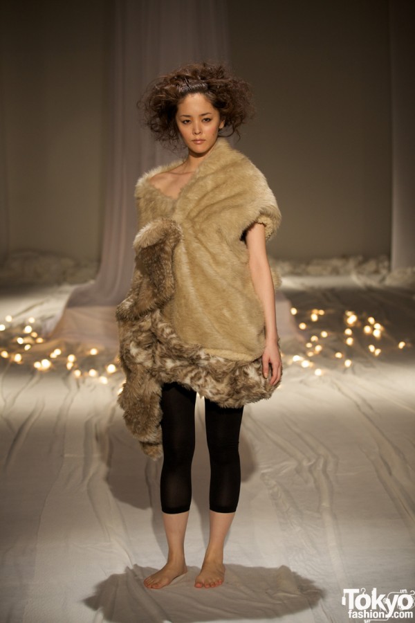 Shida Tatsuya 2010-11 A/W Collection – Tokyo Fashion