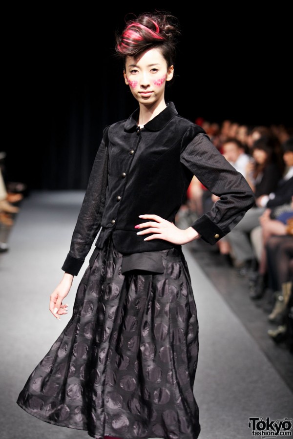 Junya Tashiro 2012 S/S Collection – Tokyo Fashion