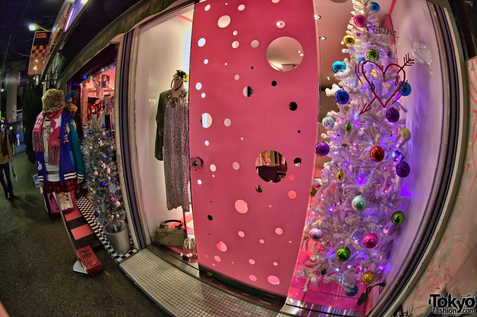 Harajuku Christmas Pictures 2011 – Takeshita Dori, Cat Street, LaForet ...