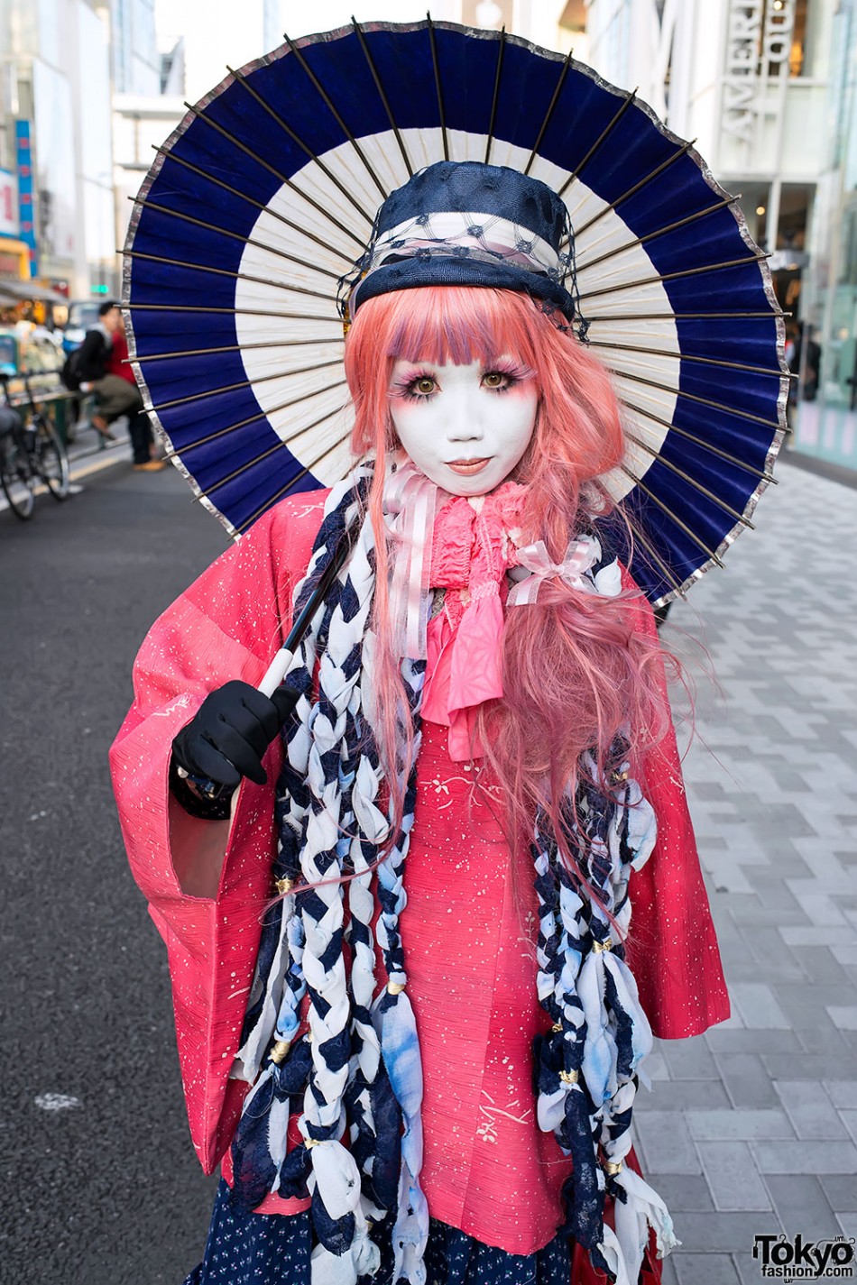 Minori’s Amazing Shiro-Nuri Makeup, Pink Hair & Kimono Coat in Harajuku ...