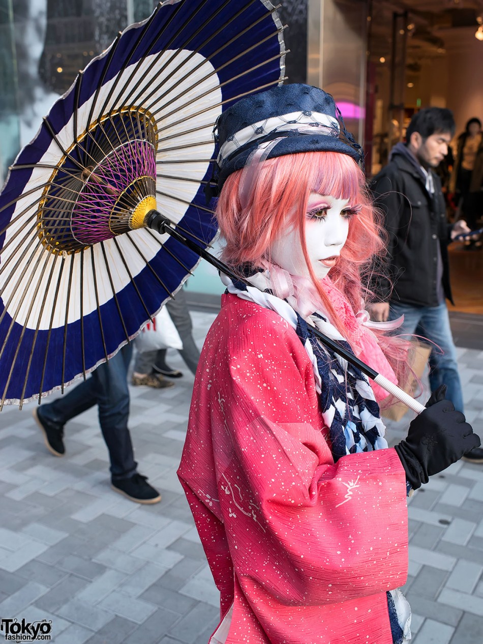 Minori’s Amazing Shiro-Nuri Makeup, Pink Hair & Kimono Coat in Harajuku ...
