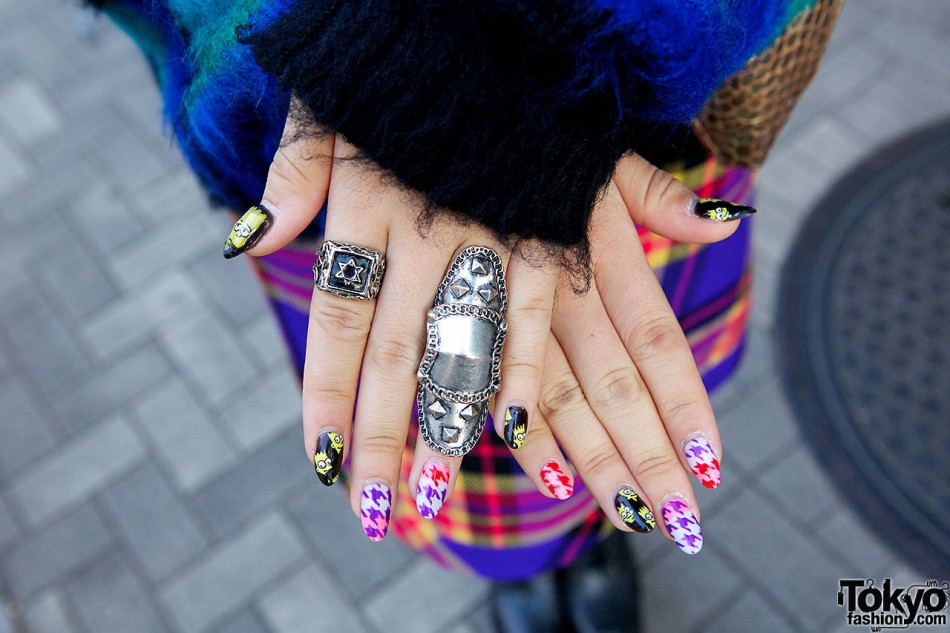 Dark Lilac Hair, Bart Simpson Nail Art, Emoda & Kawi Jamele in Tokyo ...