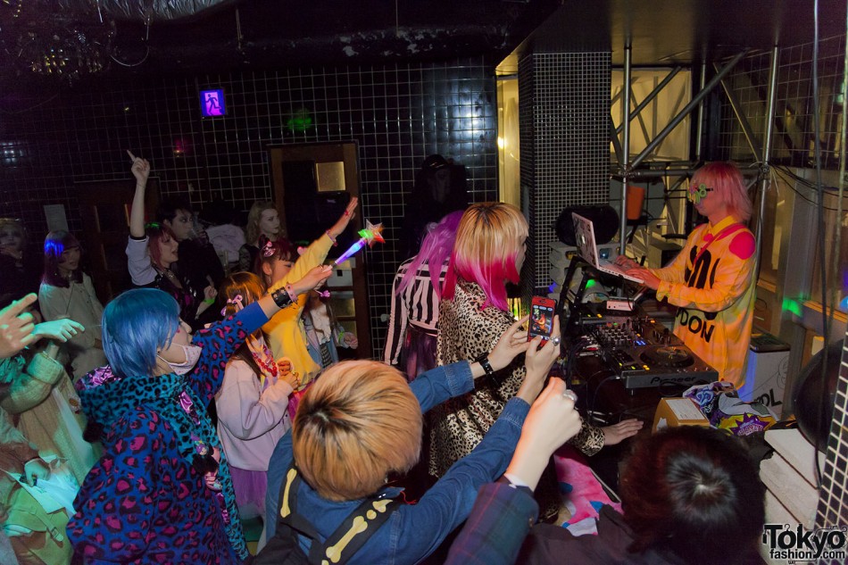 Harajuku Fashion Party “Heavy Pop #7” in Tokyo – Pictures & Video ...