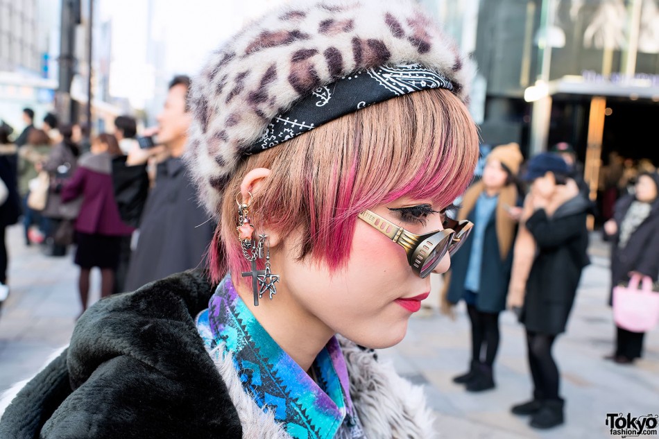 Shearling Coat, Alice Black Jewelry & Pink-tipped Hair in Harajuku ...