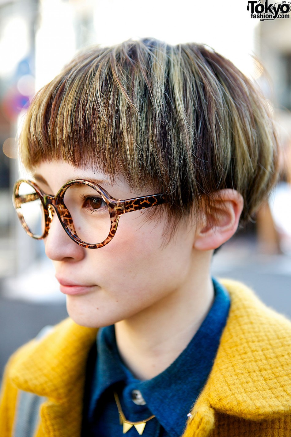 Cute Pixie Cut Round Glasses And Didizizi Mustard Coat In Harajuku Tokyo Fashion