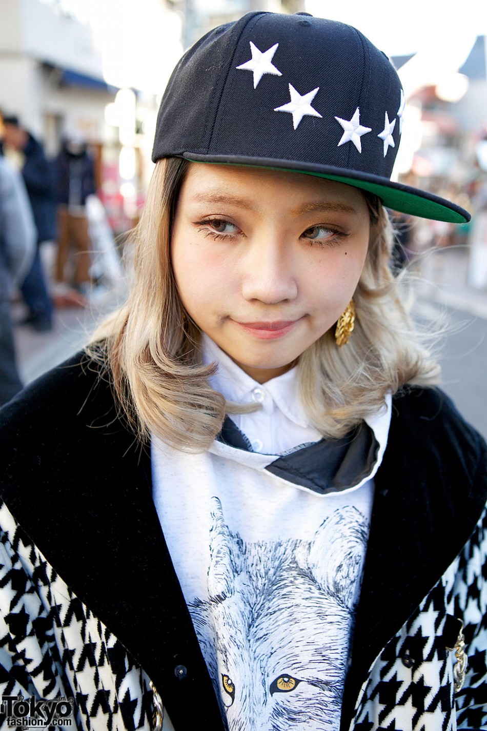 Harajuku J-Pop Singer w/ Chanel Bag, Houndstooth Coat & Kawi Jamele ...