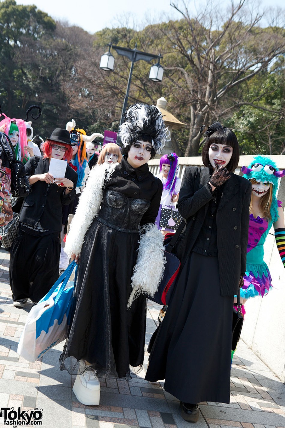 Japanese Shironuri “White Face Monster Party” in Harajuku – Pics ...
