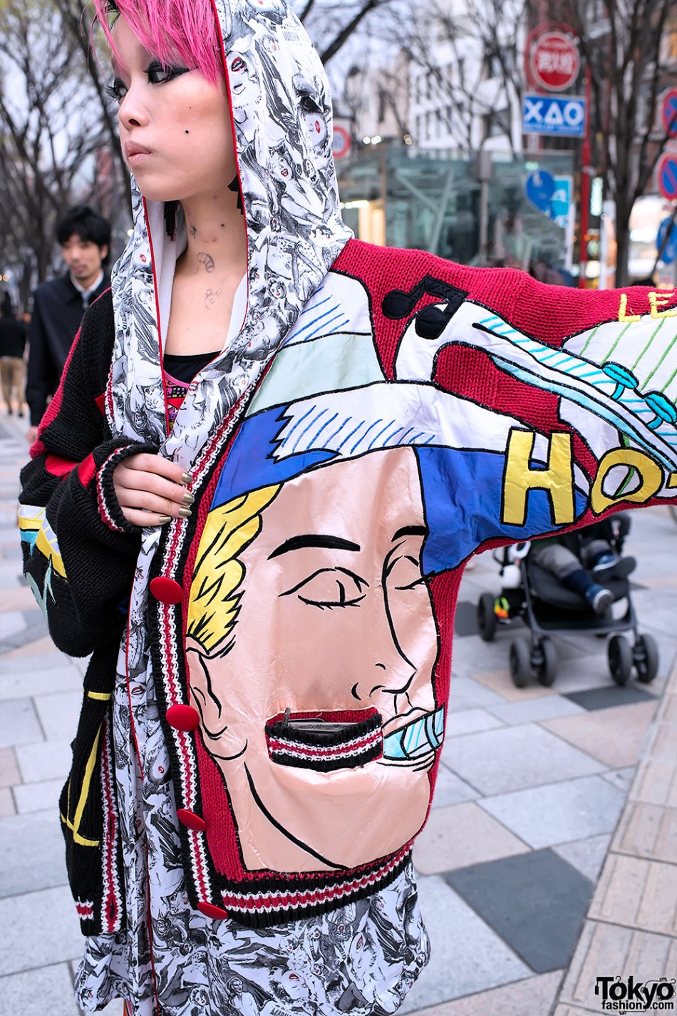 Hirari Ikeda w/ Marilyn Monroe Hoodie & Graphic Sweater in Harajuku ...