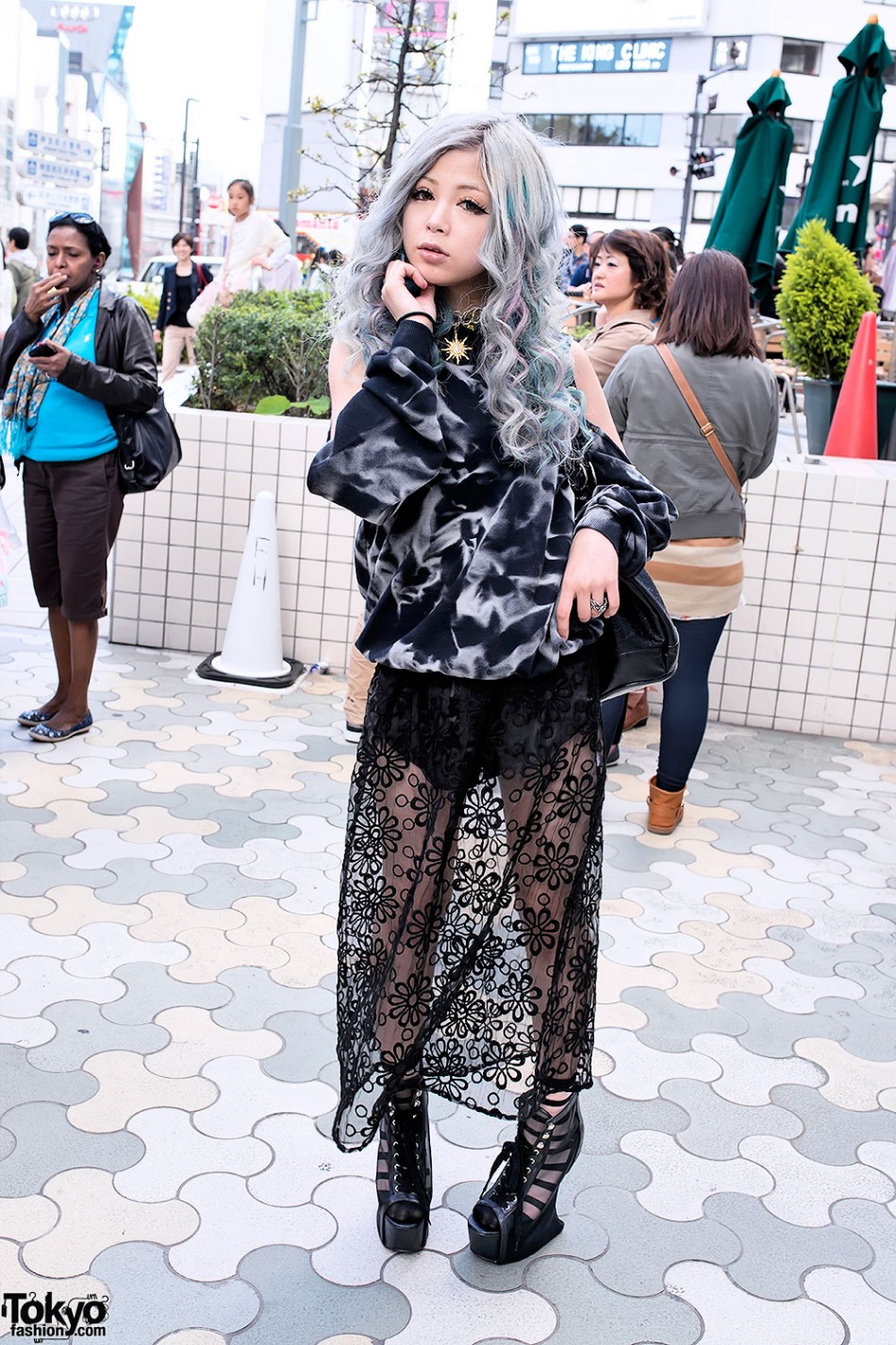 Silver Hair, Sheer Skirt & Heel-less Wedges in Harajuku – Tokyo Fashion