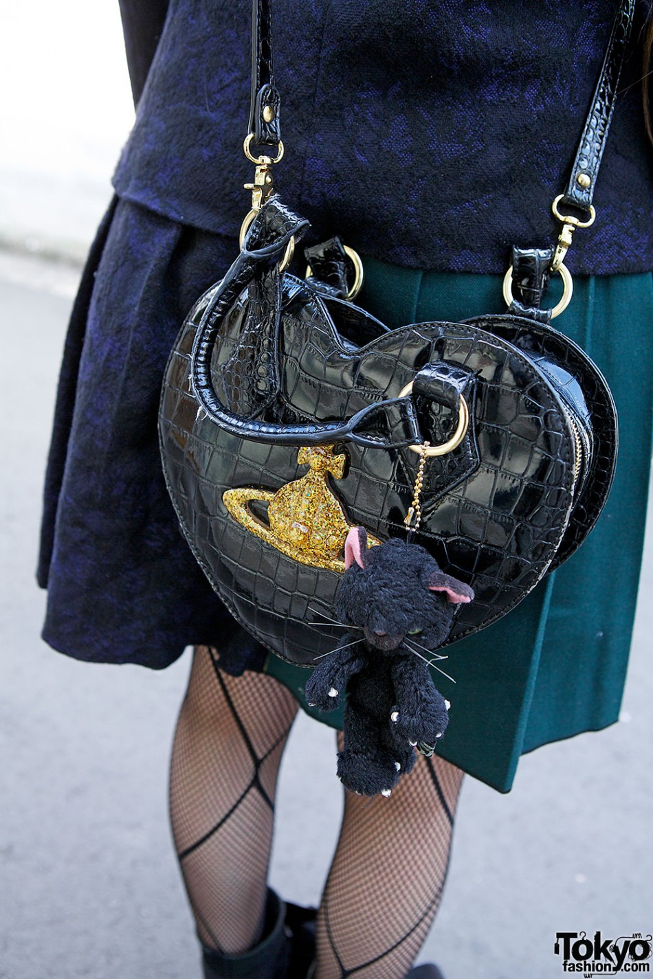 Shiina Ringo Fans w/ Dark Fashion & Handmade Accessories in Harajuku ...