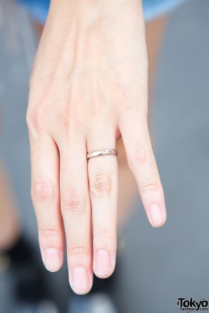 Cute Twin Tails w/ Crop Top, Suspenders & Denim Cutoff Shorts – Tokyo ...