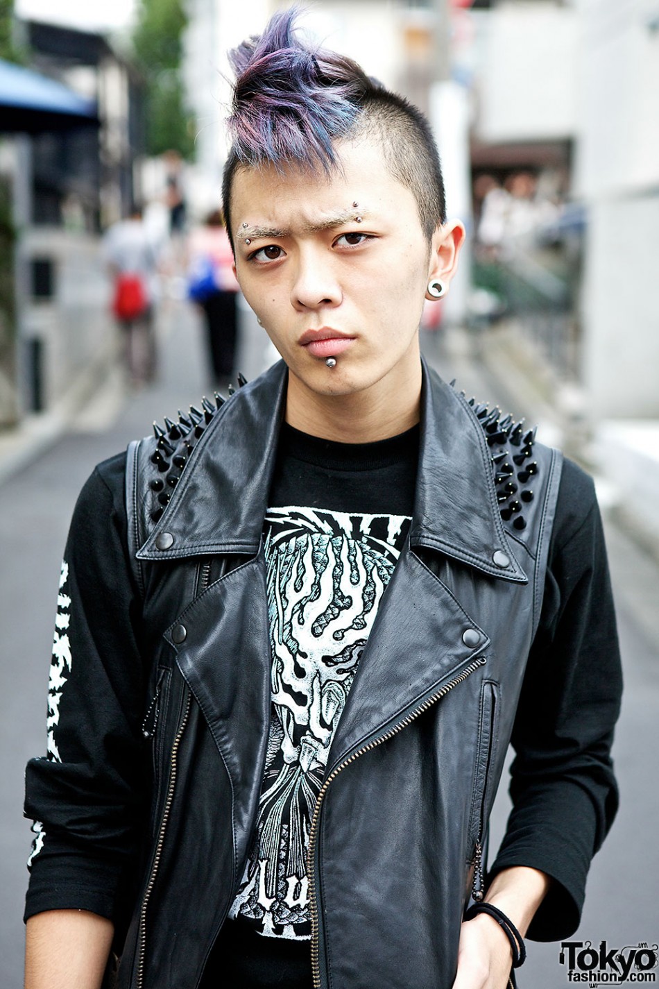Japanese Hardcore Fan w/ Lilac Mohawk, Studded Vest, Blackmeans ...