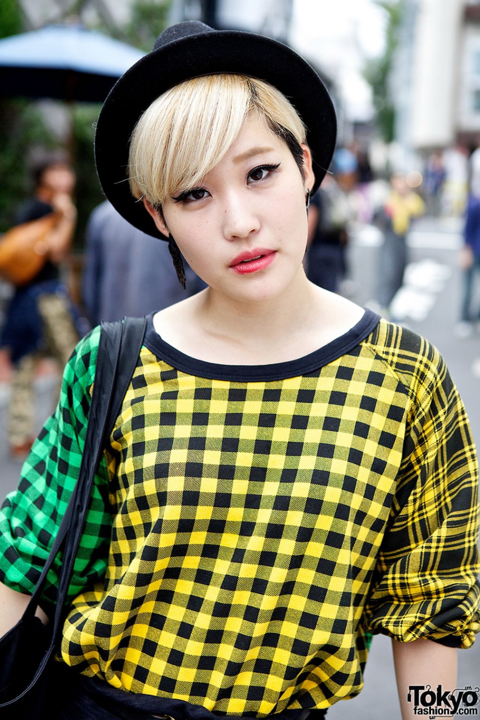 Japanese Fashion Blogger in Checkered Top, Midi Skirt & Pin Nap Ankle ...
