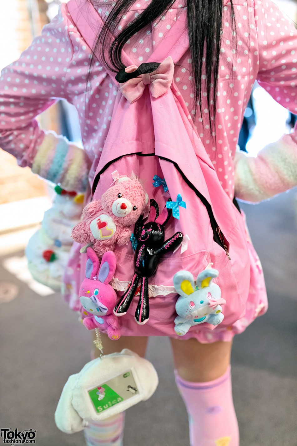 Harajuku Decora Girls w/ Tiaras, Hello Kitty, Care Bears & 6%DOKIDOKI ...
