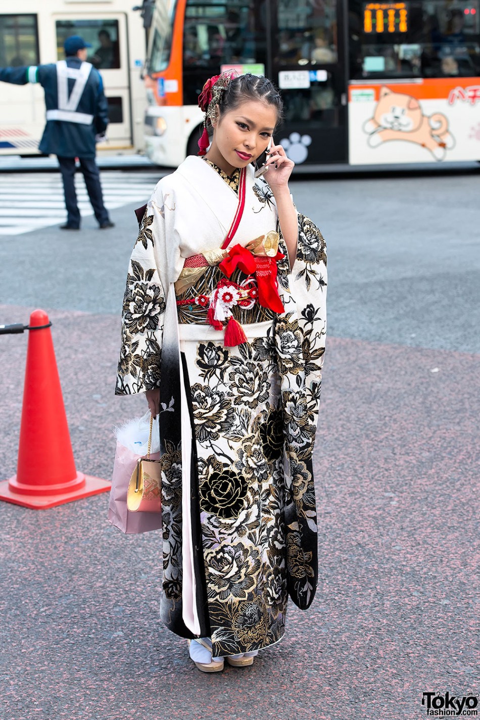 Coming of Age Day in Japan – Kimono Pictures 2014 – Tokyo Fashion