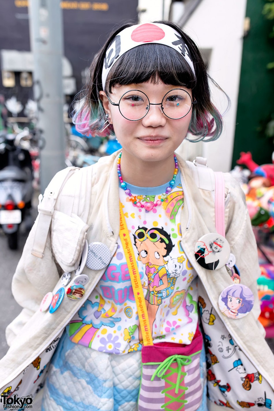 Elleanor in Harajuku w/ Colorful Hair, Himitsu Kessya, Creamy Mami ...