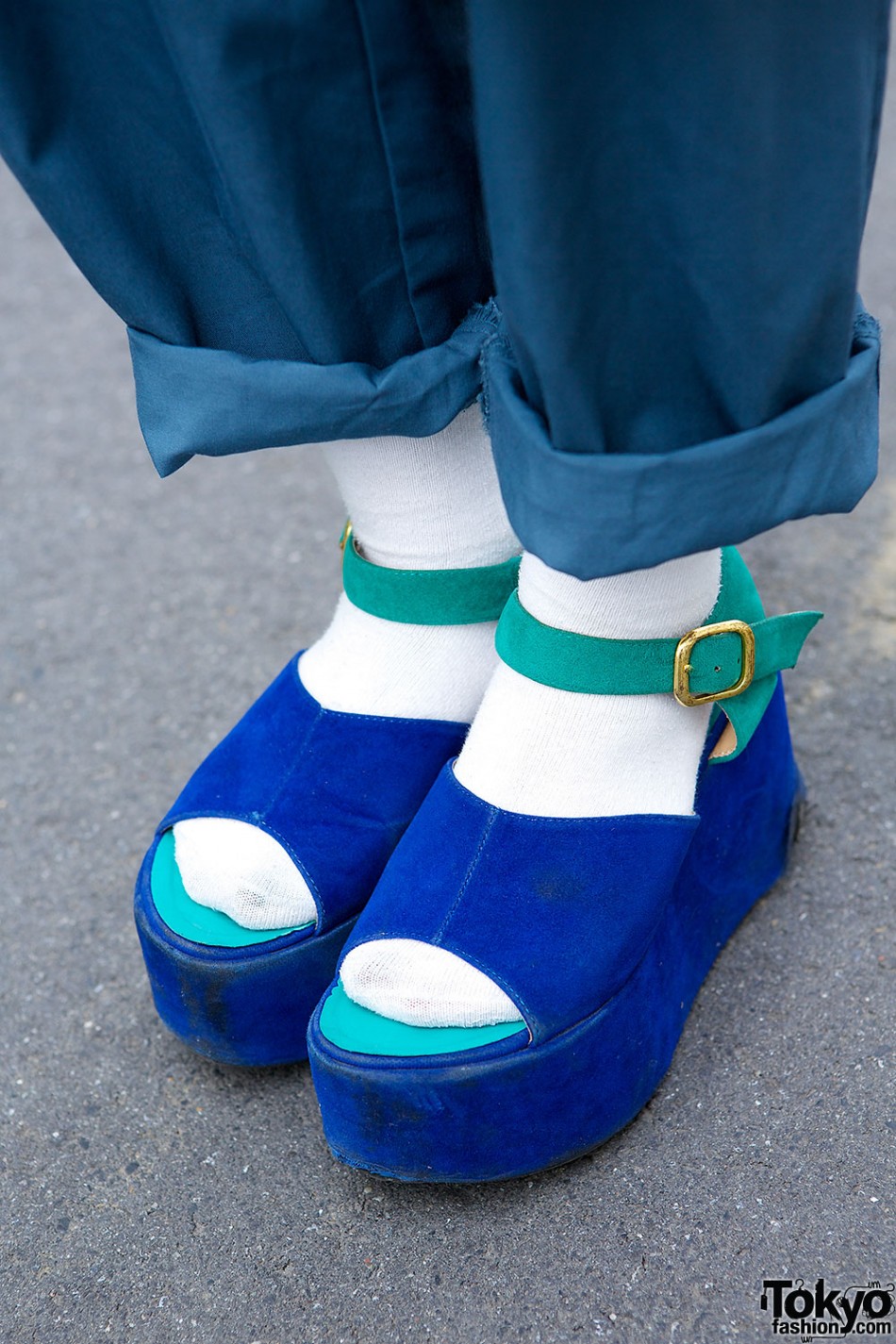 Platform Sandals, High Waist Pants, Glasses & Hat in Harajuku – Tokyo ...