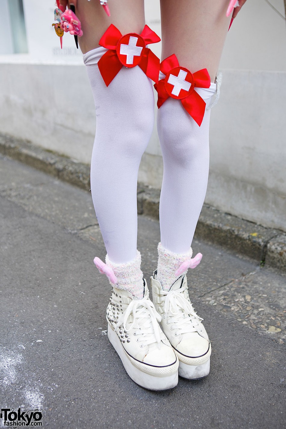 Pink Hair, Pink Fashion, Amazing Nails & Knee Socks in Harajuku – Tokyo ...