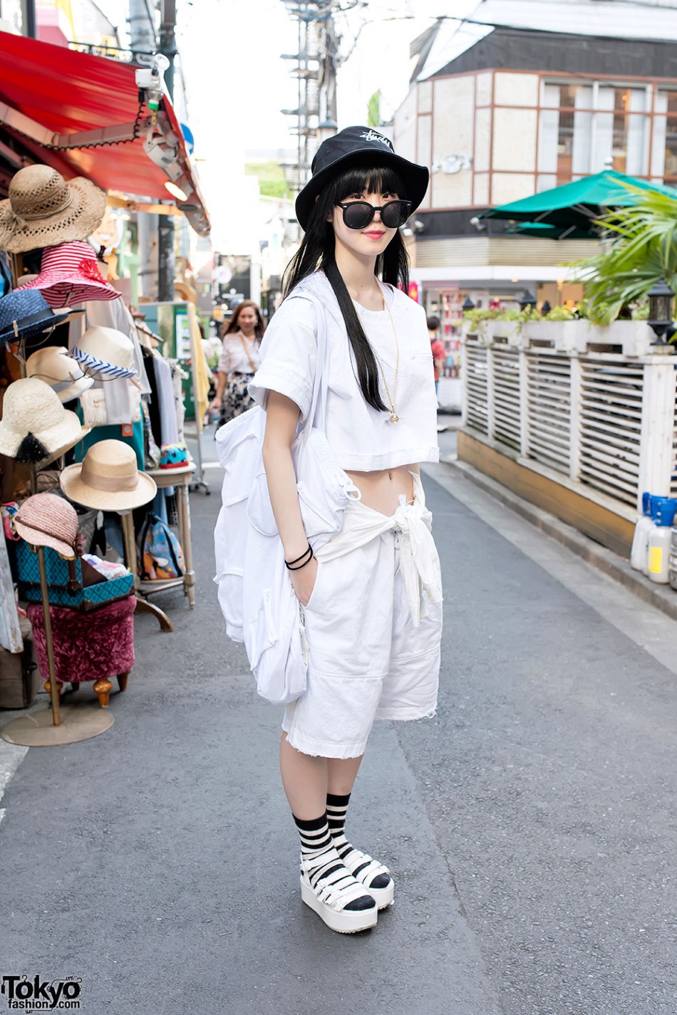 I Tokyo Me Crop Top, Shorts & Platform Sandals in Harajuku – Tokyo Fashion