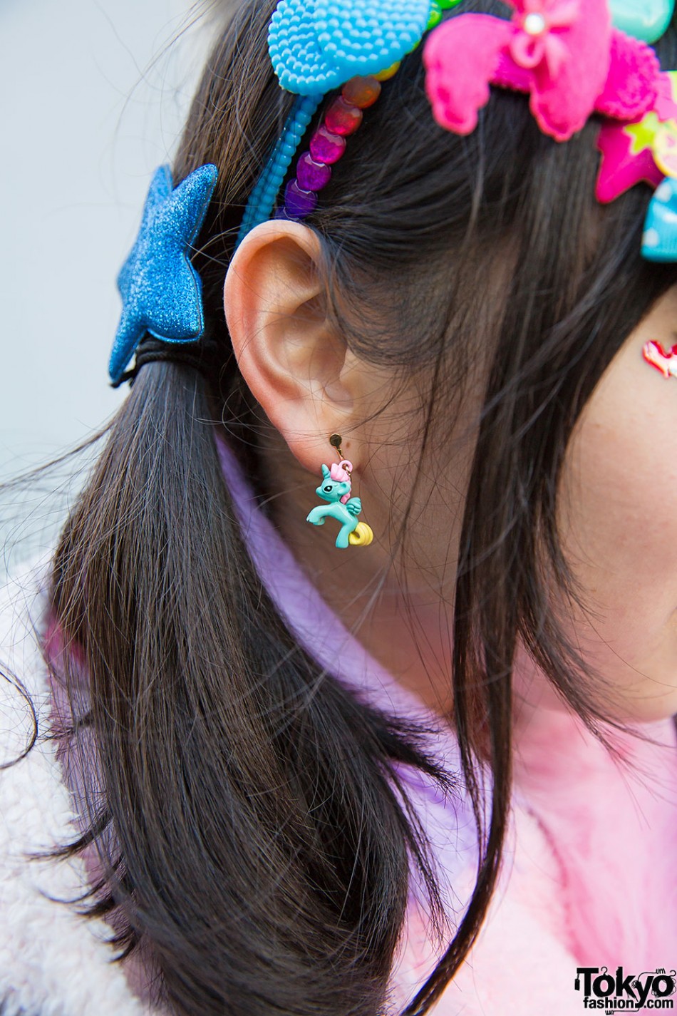 Harajuku Decora Girls w/ Hair Clips, Tutus, Plush Jackets & Pikachu Bag ...