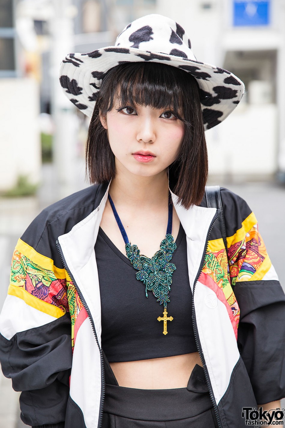 Wide Leg Pants, Murua Crop Top & Platform Sandals in Harajuku – Tokyo ...