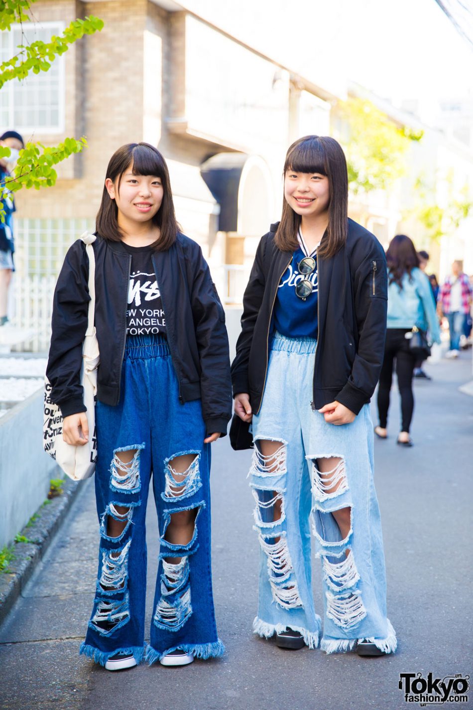 Japanese Twins in Harajuku Wearing Oversized Ripped Denims Street Wear ...