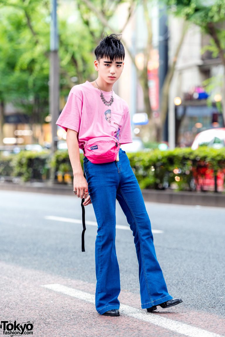 Japanese Street Style w/ Pink Queen Elizabeth T-Shirt, Flare Jeans ...