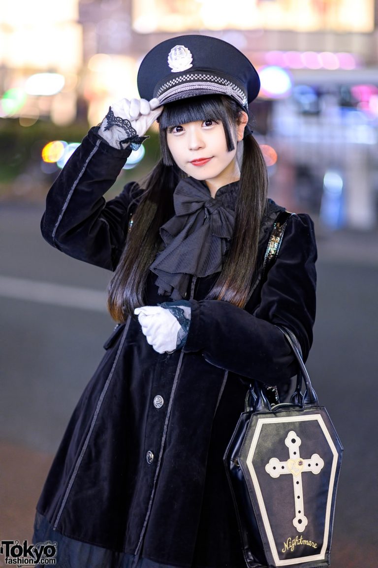 Japanese Gothic Street Style in Harajuku w/ Noble Noir, H.Naoto ...