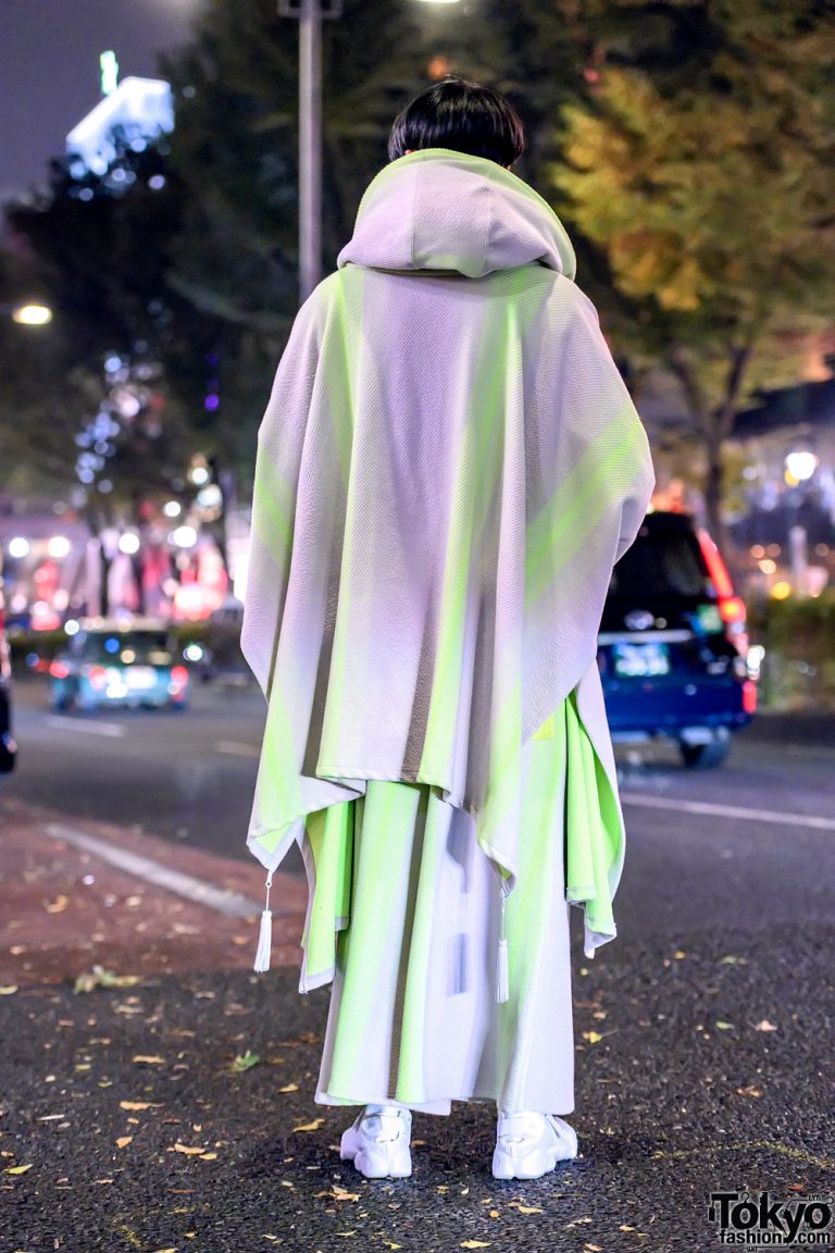 Hatra Japan Neon Street Style w/ Kazafutakoki Cowl Neck, Face Mask ...