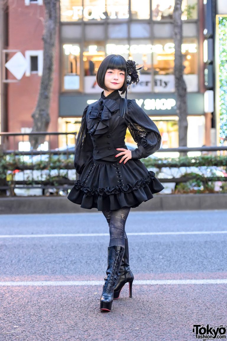 Japanese Gothic Lolita Street Style w/ MR Corset Top, Sheglit Vest, Na ...