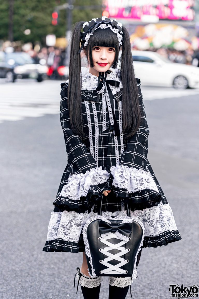 Japanese Gothic Lolita Style in Tokyo w/ Lace Headdress, Marble ...