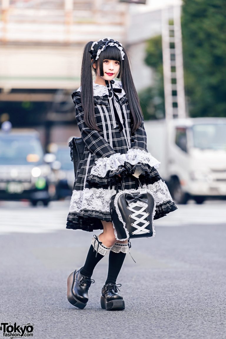 Japanese Gothic Lolita Style in Tokyo w/ Lace Headdress, Marble ...