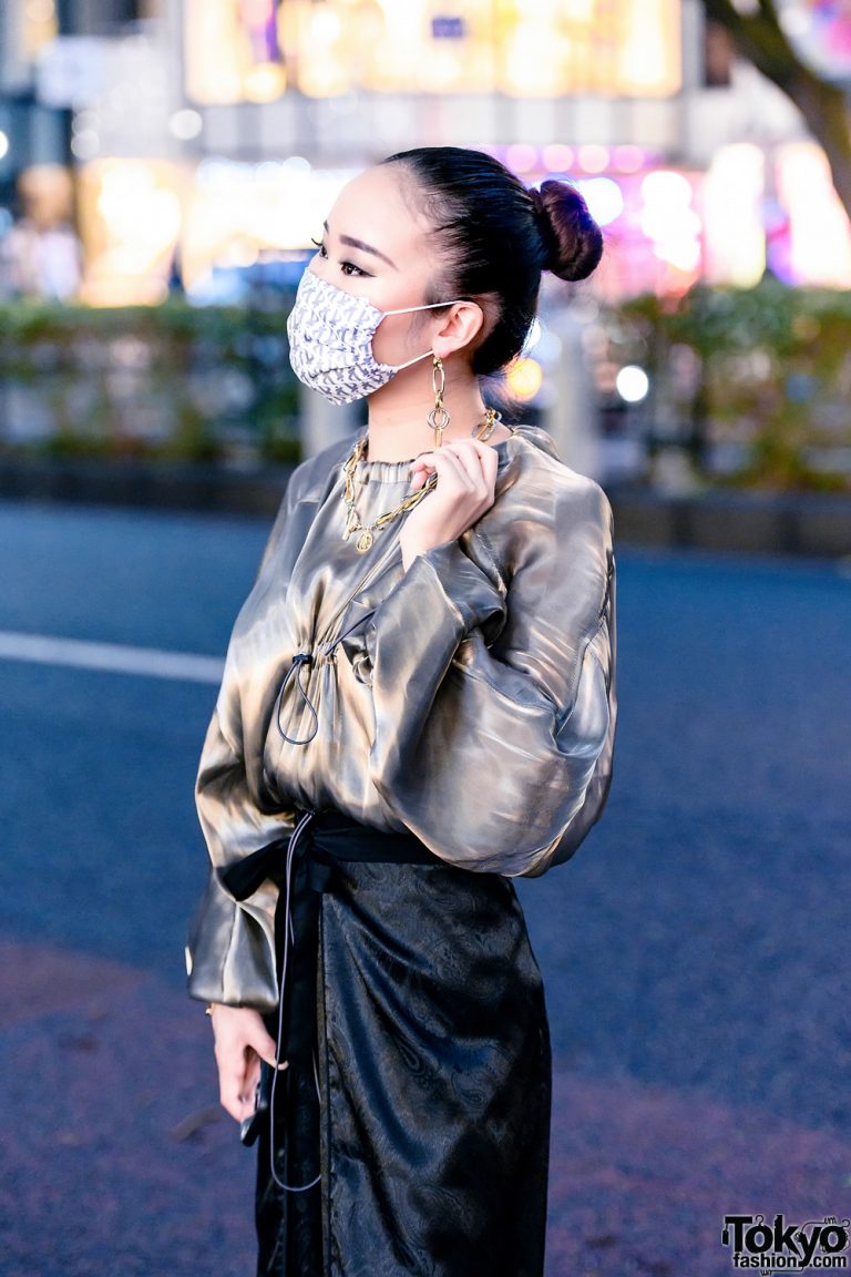 Juemi Tokyo Style w/ Printed Mask, Chain Earrings, Ruched Chiffon Top ...