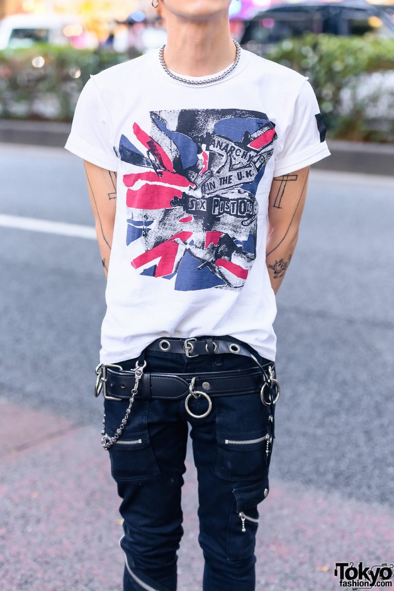 Harajuku Punk Style w/ Red Bandana, Tattoos, Hoop Earrings ...