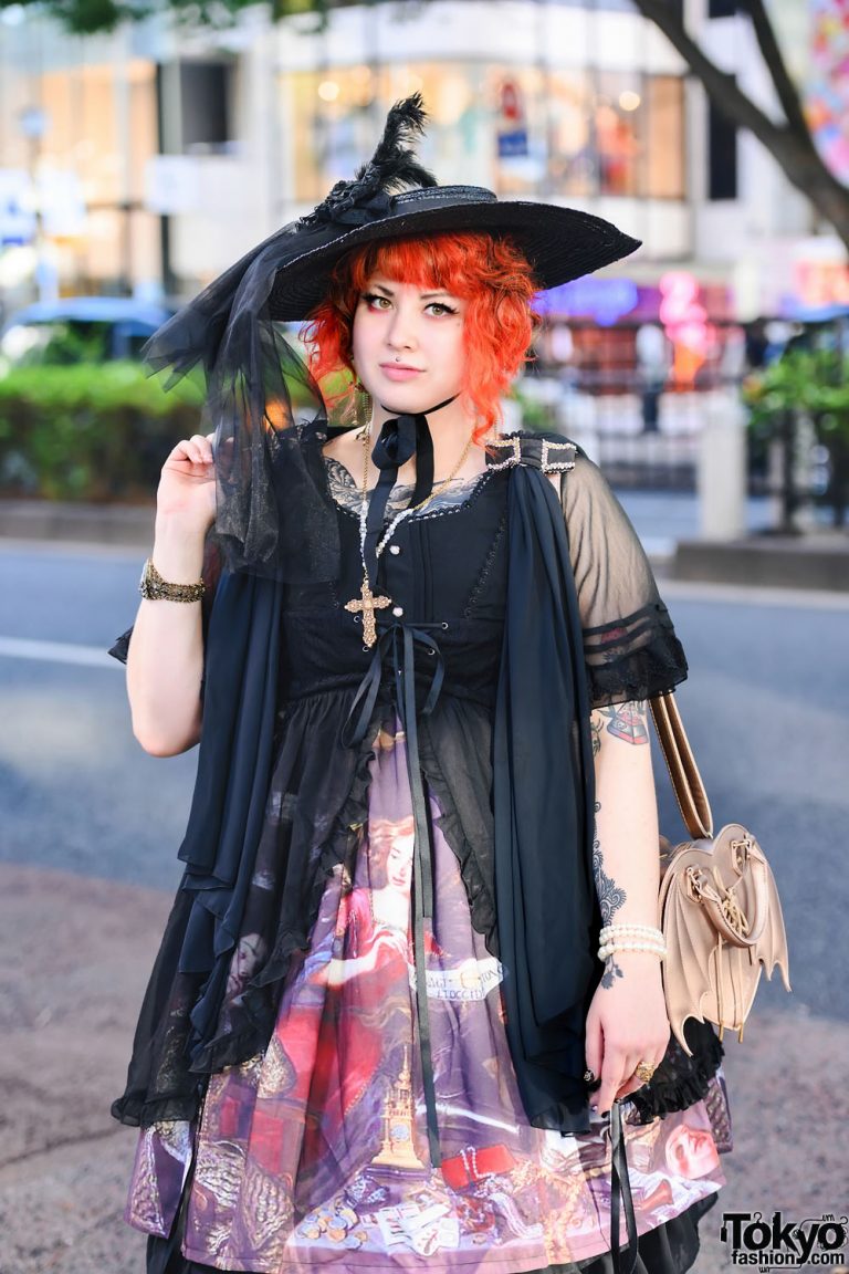 Brazilian Tattoo Artist in Gothic Harajuku Street Style w/ Medusa ...
